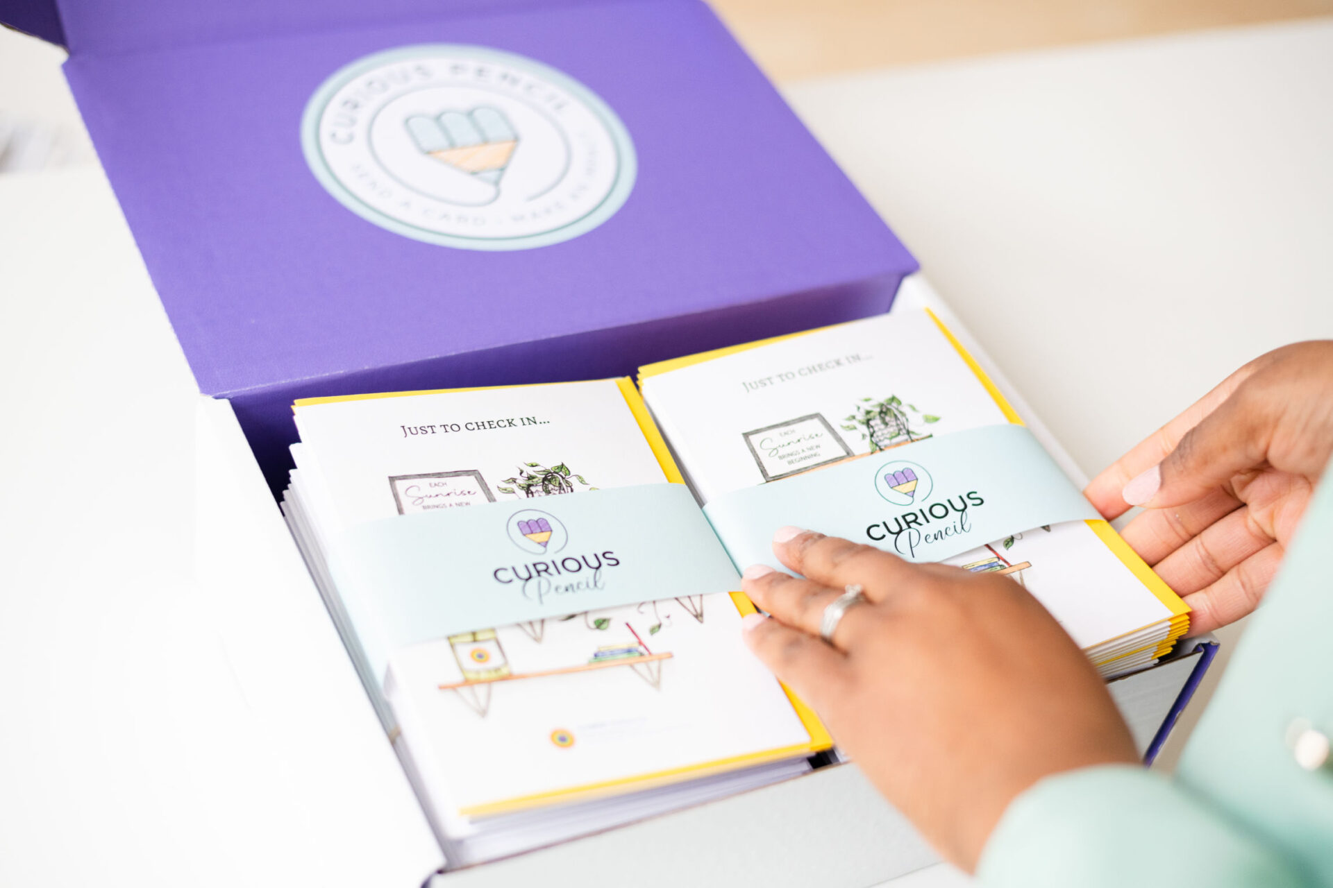 Navigating Corporate Gifting: A Guide to Choosing the Right Corporate ...